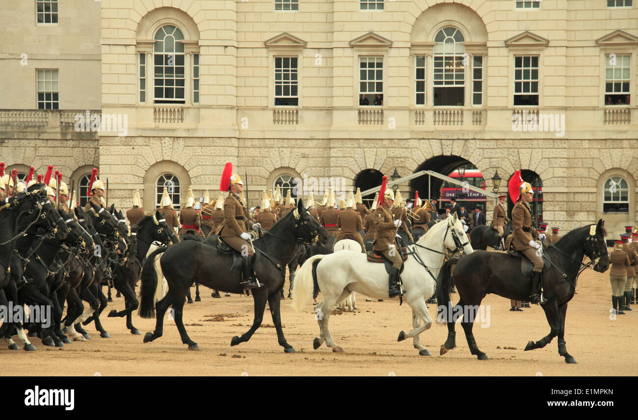 London horse guards parade hi-res stock photography and images - Alamy