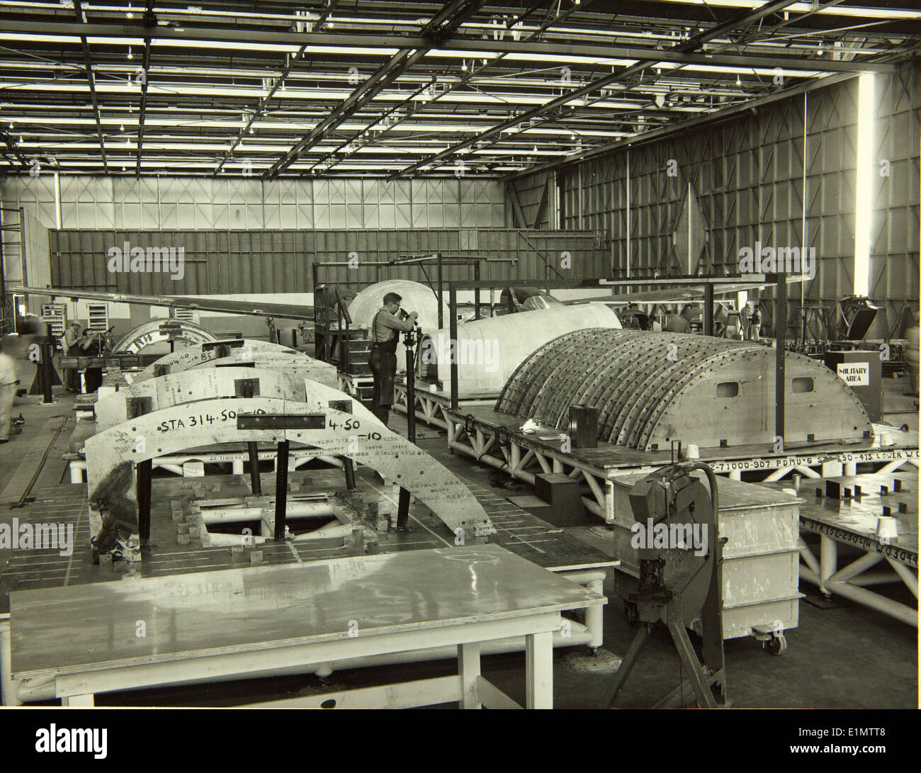 The Convair 880 was a twin-engine, commercial jet airliner produced in ...