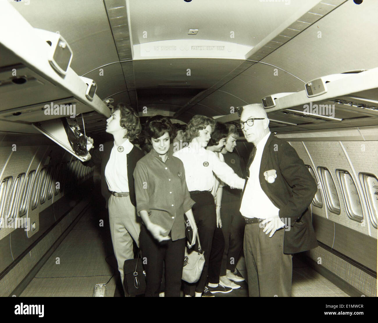 The Convair 990 Coronado was a jet airliner designed in the 1950s ...