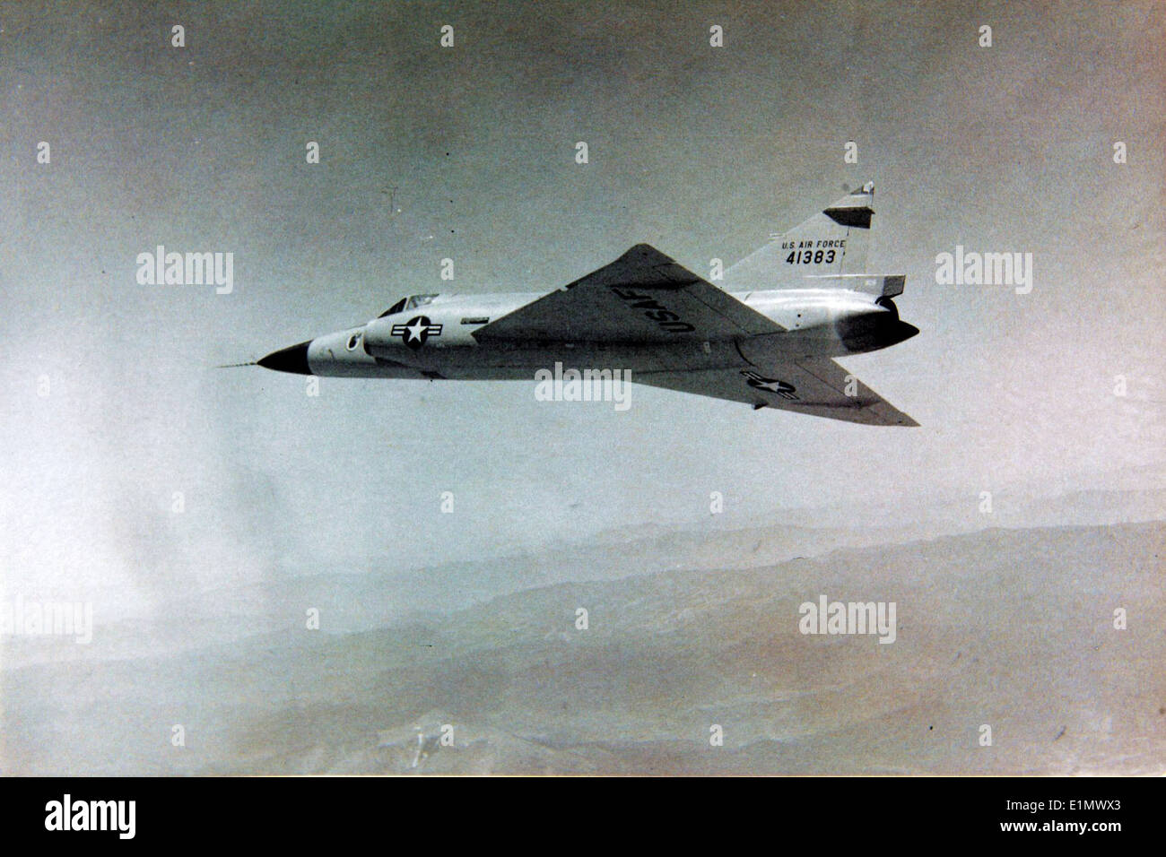 The Convair F-102 Delta Dagger, aircraft 54-1383, was a supersonic ...