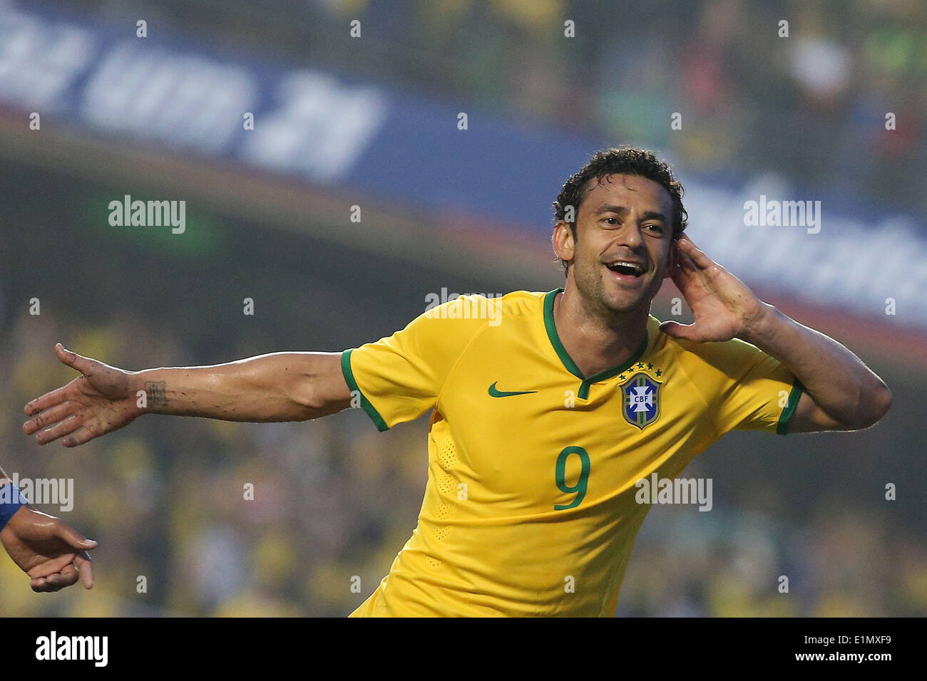 Sao Paulo, Brazil. 6th June, 2014. Brazil's Fred celebrates after ...