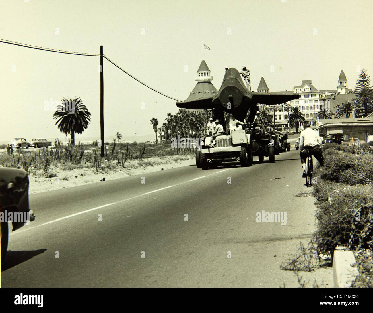 The Convair XFY Pogo was an experimental VTOL (Vertical Take-Off and ...