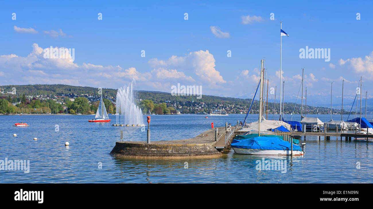 Zurich lake fountain hi-res stock photography and images - Alamy