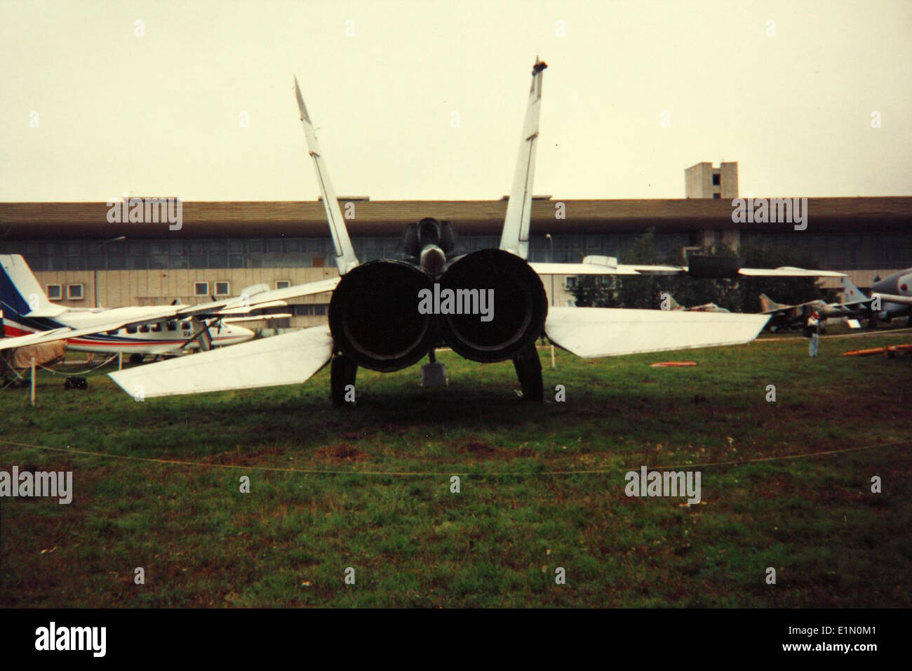 Mig mig 25 foxbat hi-res stock photography and images - Alamy