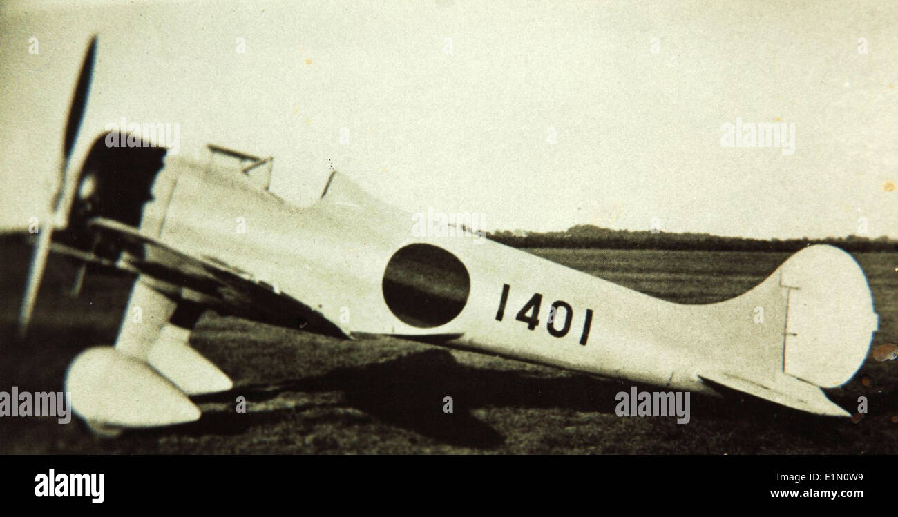 A5m claude mitsubishi hi-res stock photography and images - Alamy