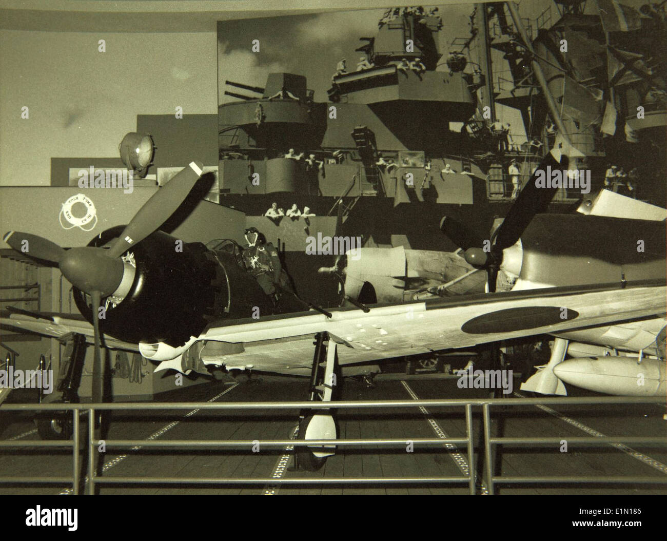 The Mitsubishi A6M Zero was a highly effective Japanese fighter ...