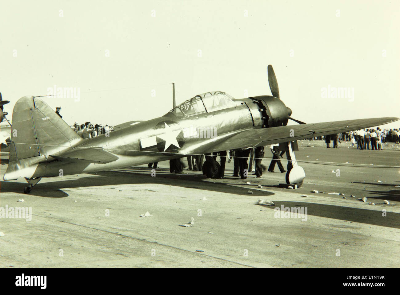 The Mitsubishi A6M Zero was a long-range fighter aircraft used by the ...