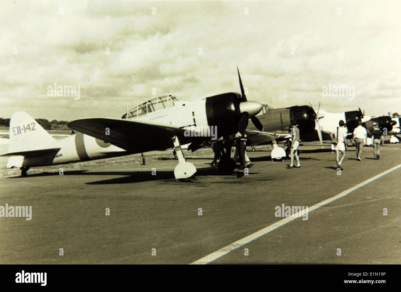 Mitsubishi a6m zero long hi-res stock photography and images - Alamy