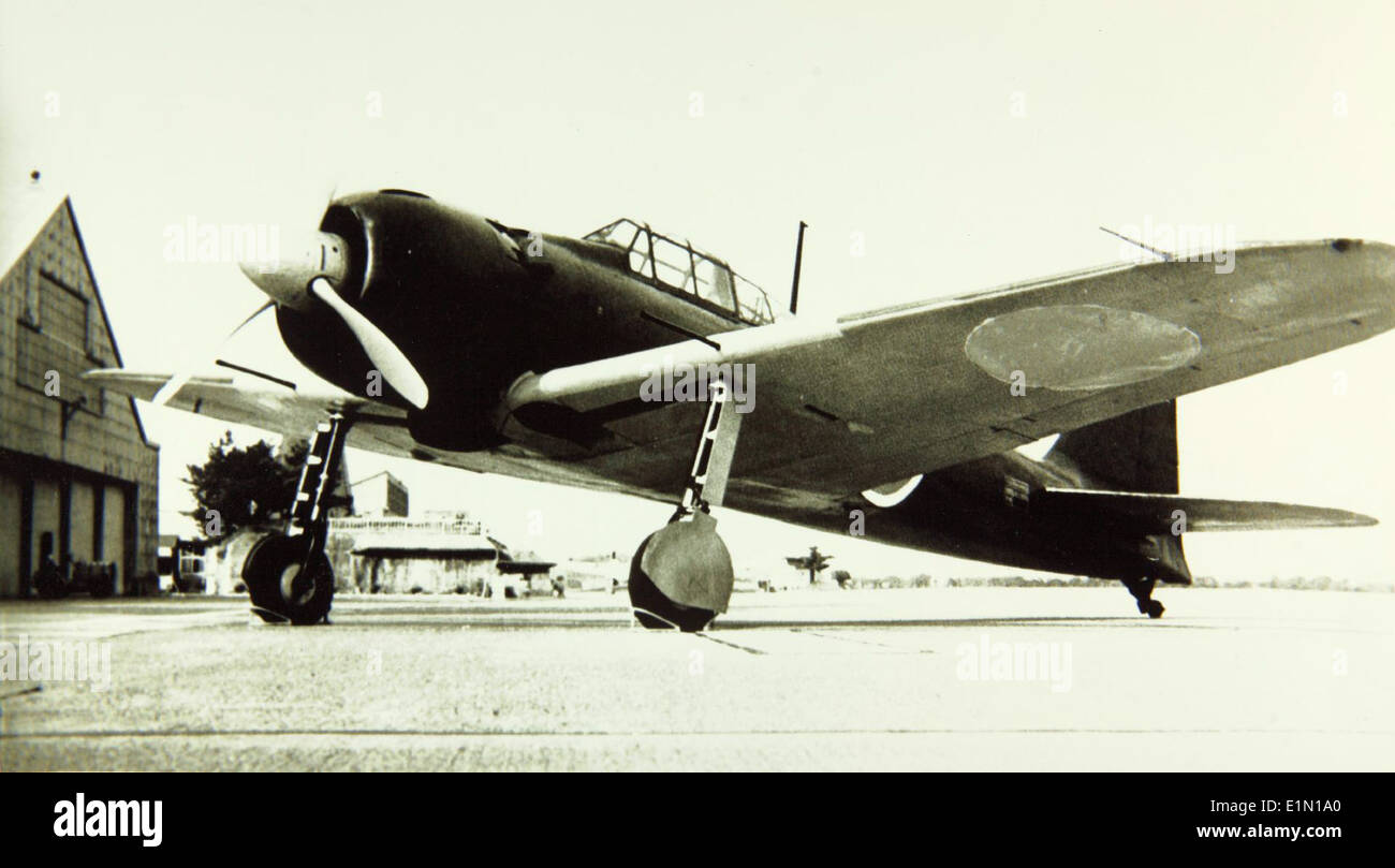 The Mitsubishi A6M Zero was a Japanese long-range fighter aircraft used ...