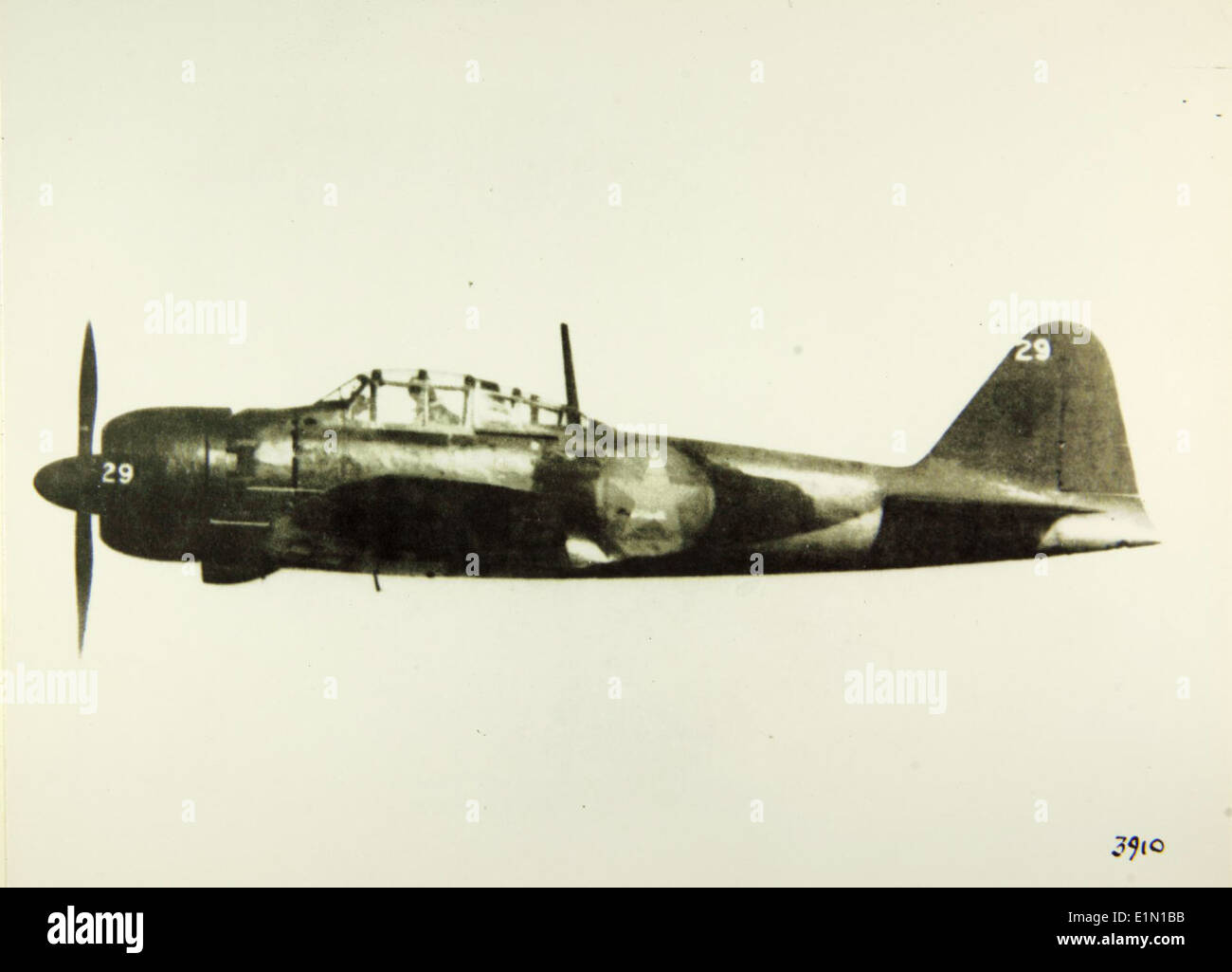 Mitsubishi a6m zero world war hi-res stock photography and images - Alamy