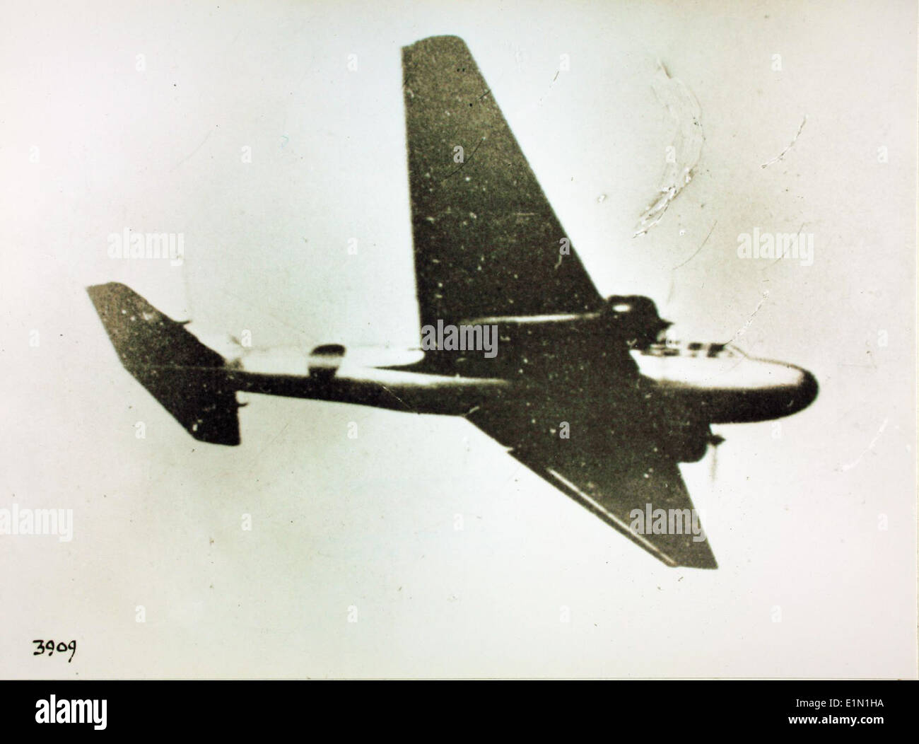 The Mitsubishi G3M2 'Nell' was a Japanese medium bomber used primarily ...
