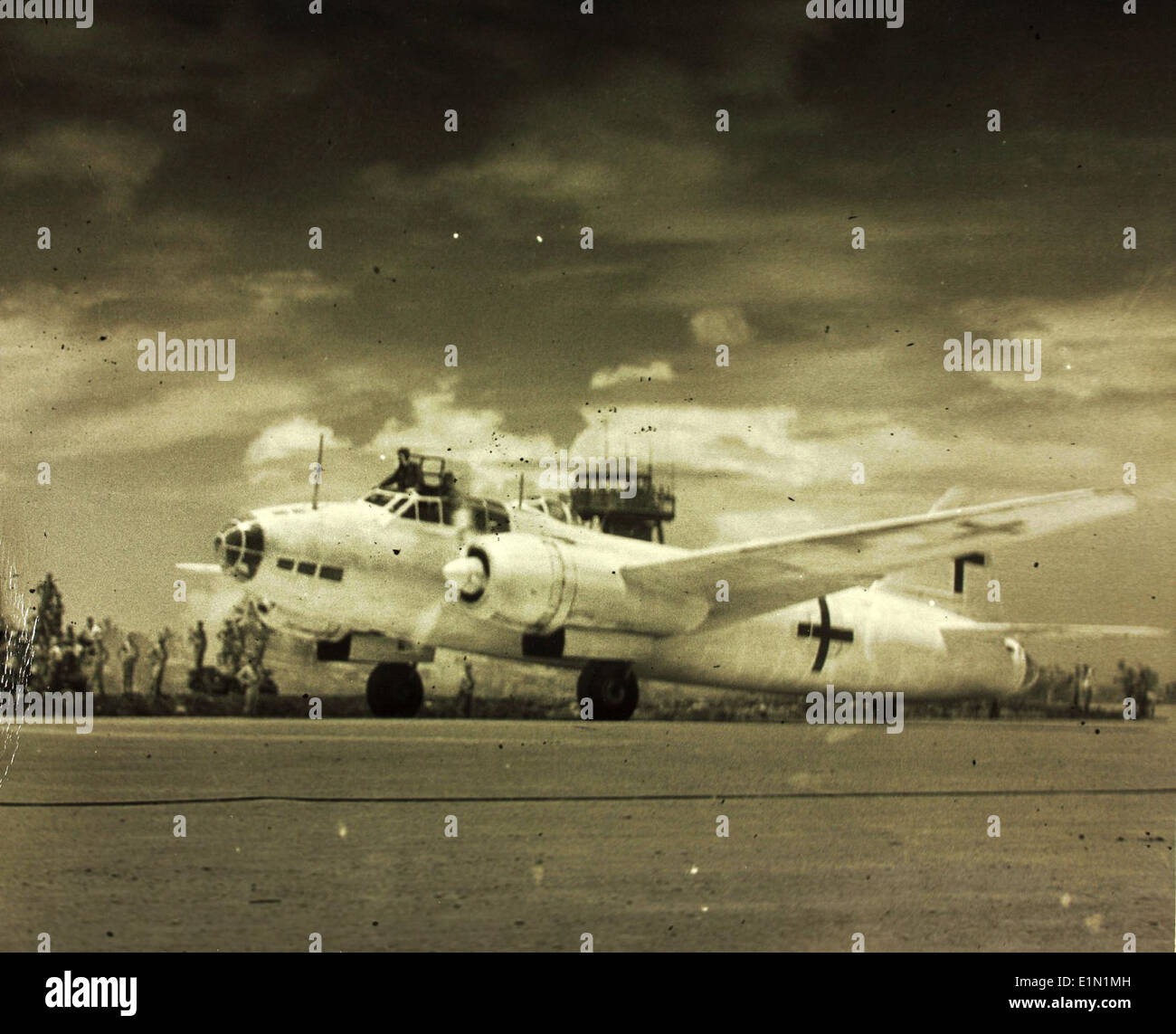 The Mitsubishi G4M-2 'Betty' was a Japanese twin-engine bomber used ...