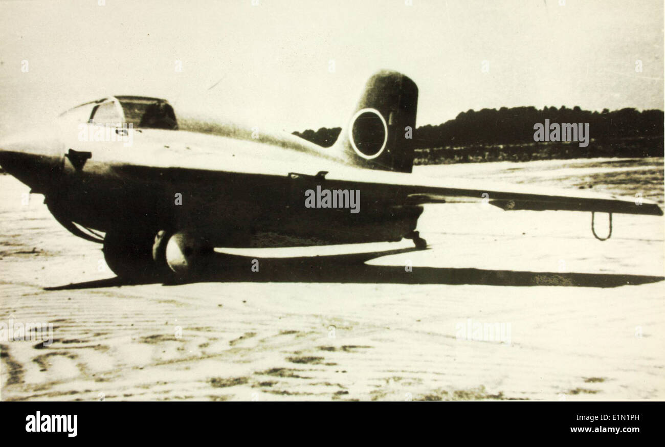 Mitsubishi, J8M1, Shushui ""Rigorous Sword Stock Photo - Alamy