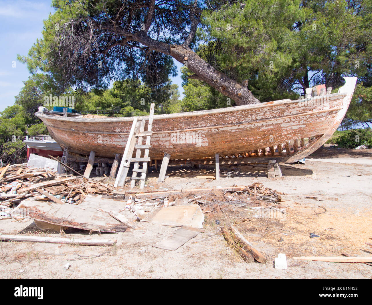 Old wooden boat texture hi-res stock photography and images - Alamy