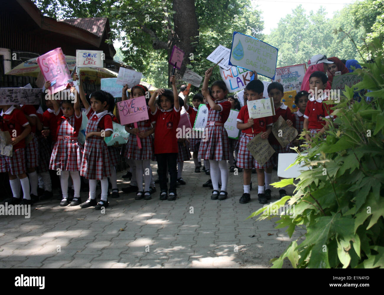 Wular lake hi-res stock photography and images - Alamy