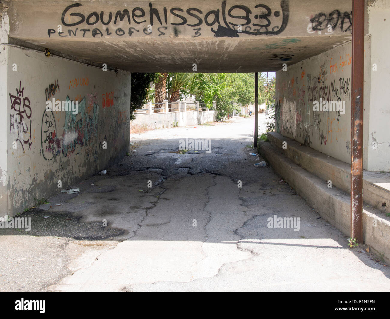 Graffiti underpass hi-res stock photography and images - Alamy