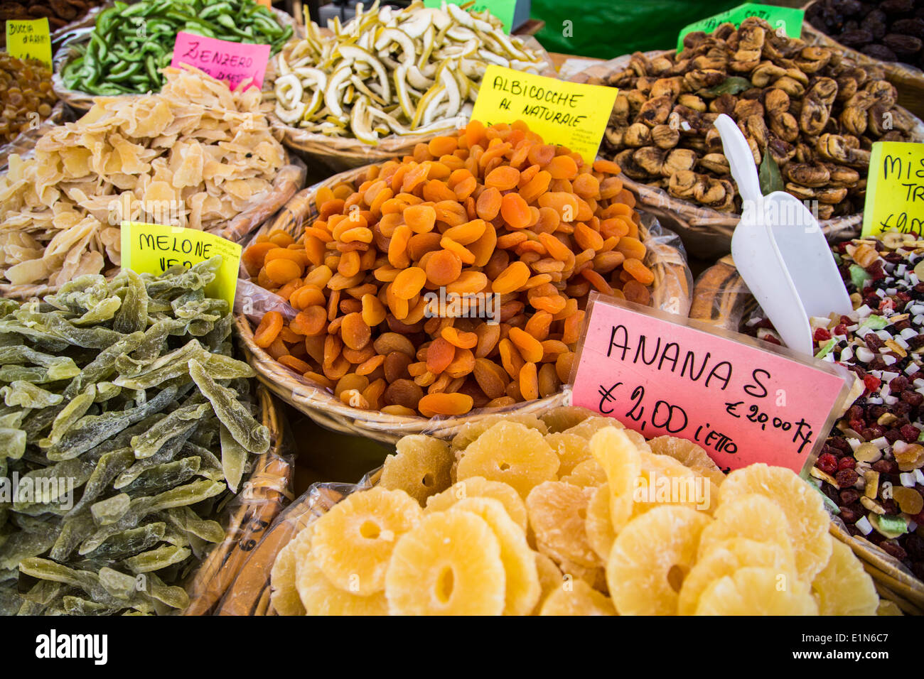 Dried natural hi-res stock photography and images - Alamy