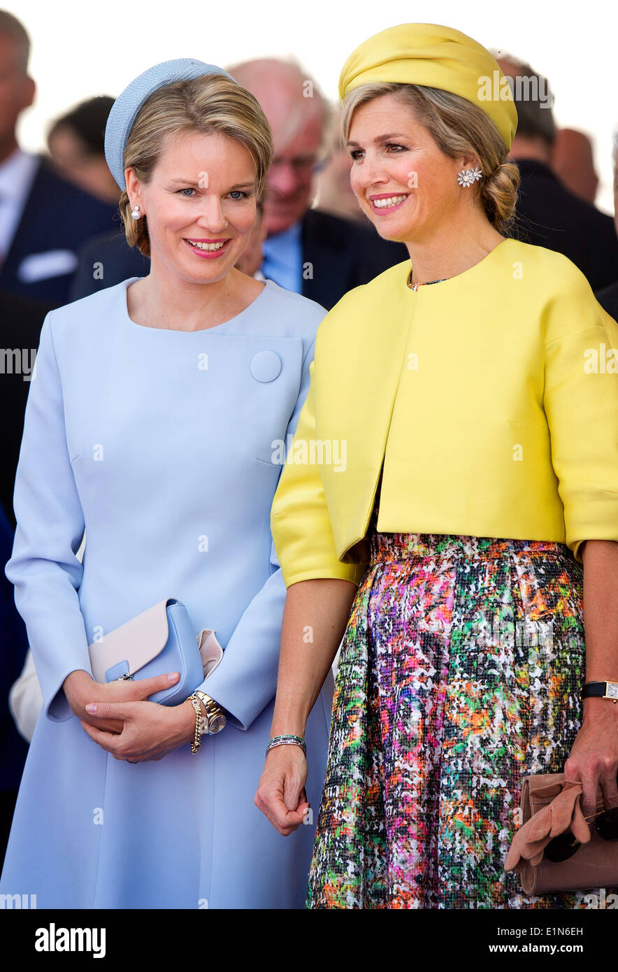 Queen mathilde green hi-res stock photography and images - Alamy