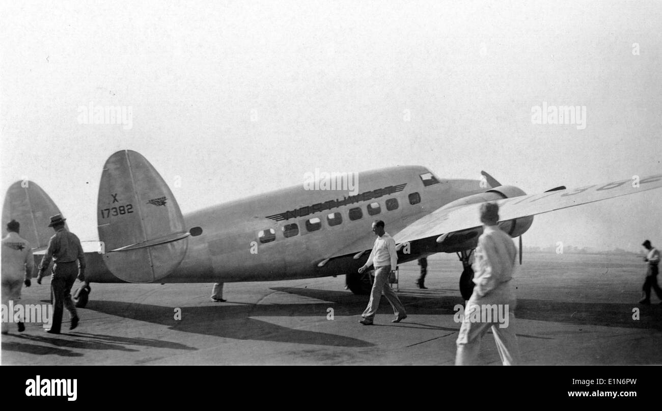 The Lockheed Model 14 Super Electra was a twin-engine, low-wing ...