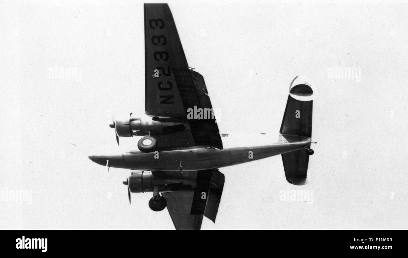 Lockheed lodestar hi-res stock photography and images - Alamy