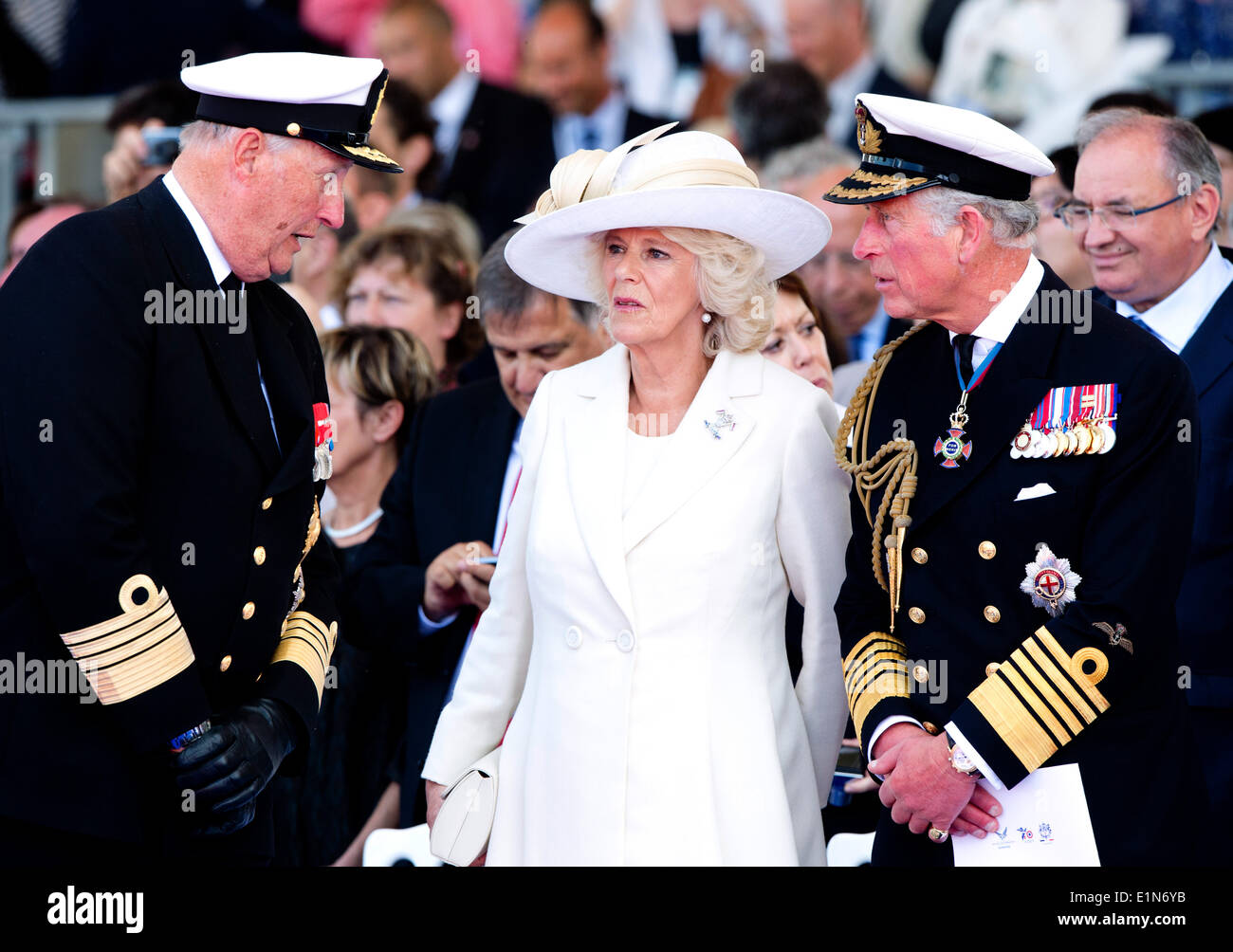 Normandy, France. 06th June, 2014. King Harald V. of Norway (L-R ...