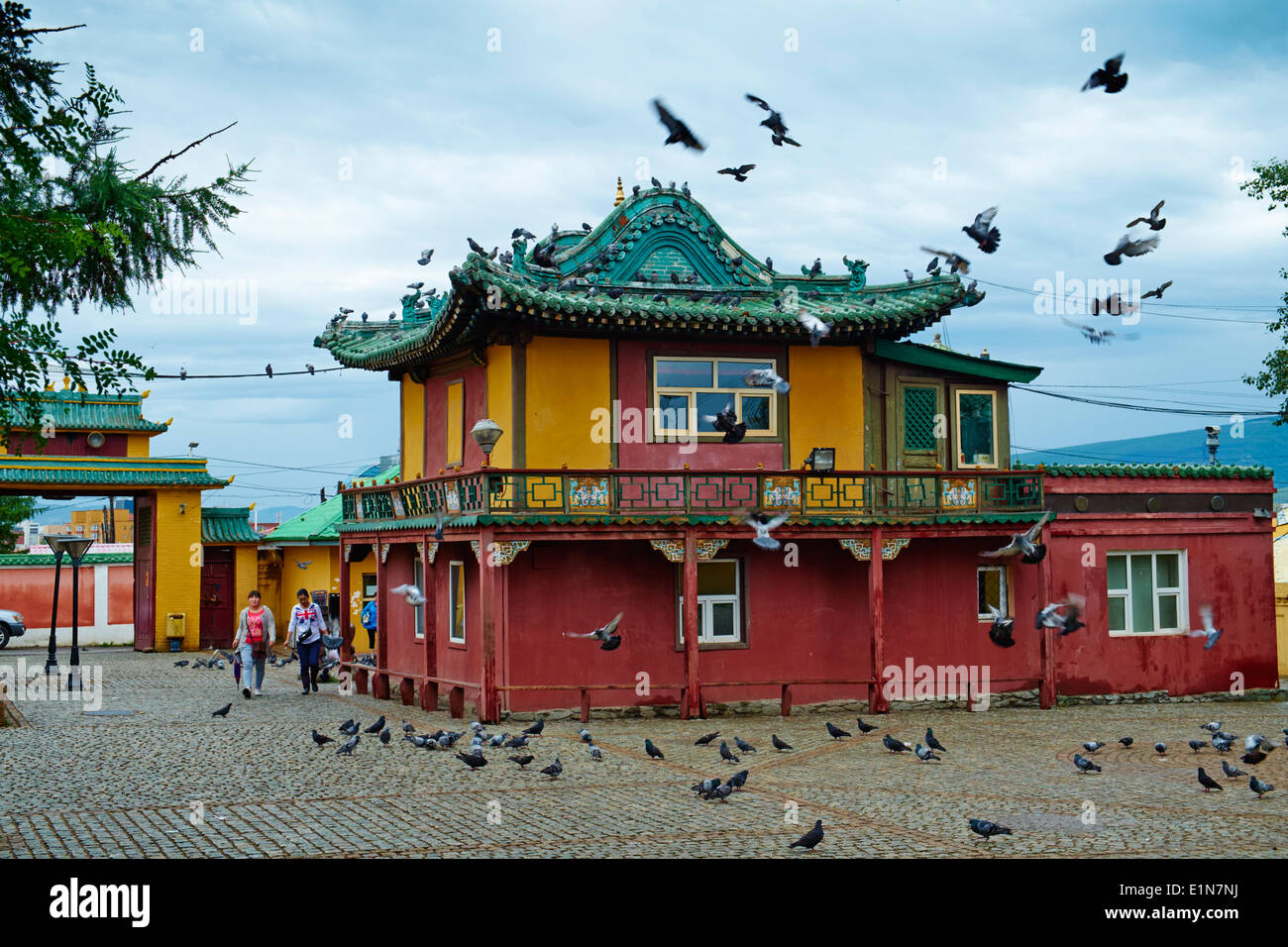 Gandan monastery ulan bator hi-res stock photography and images - Alamy