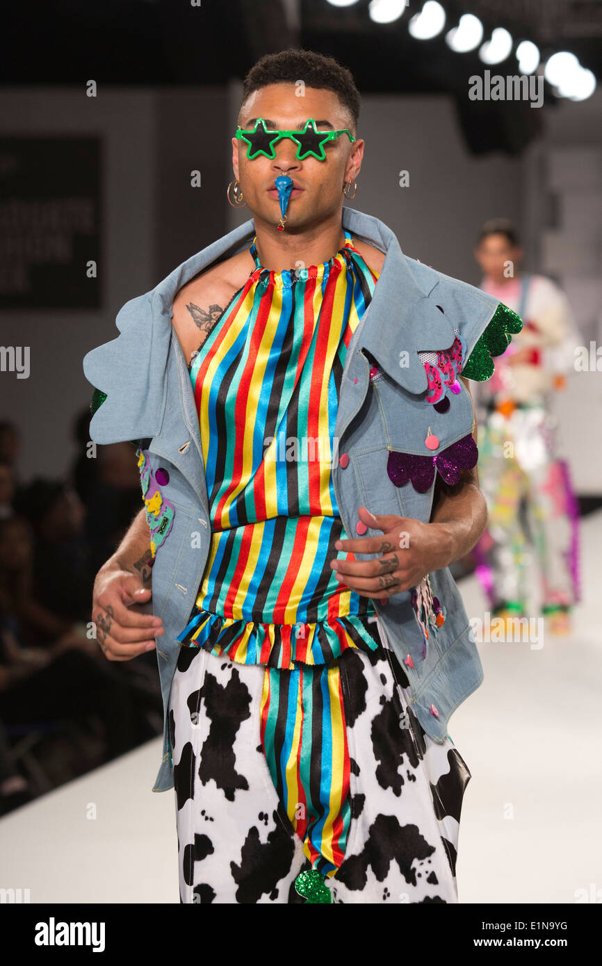 Collections by students from the Manchester School of Art during ...