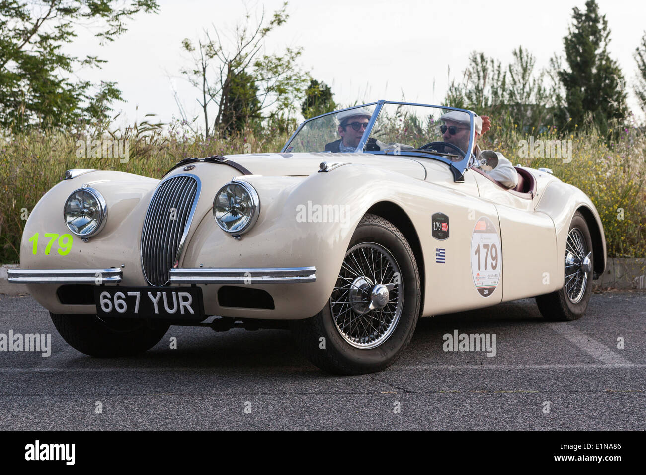 Jaguar xk 120 hi-res stock photography and images - Alamy
