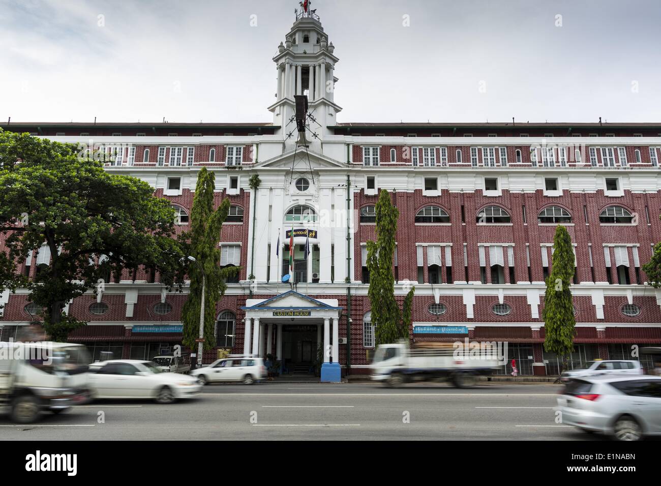 Strand Road Yangon Stock Photos & Strand Road Yangon Stock Images - Alamy