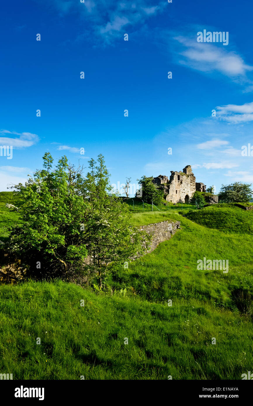 Sanquhar Castle ruin Stock Photo - Alamy