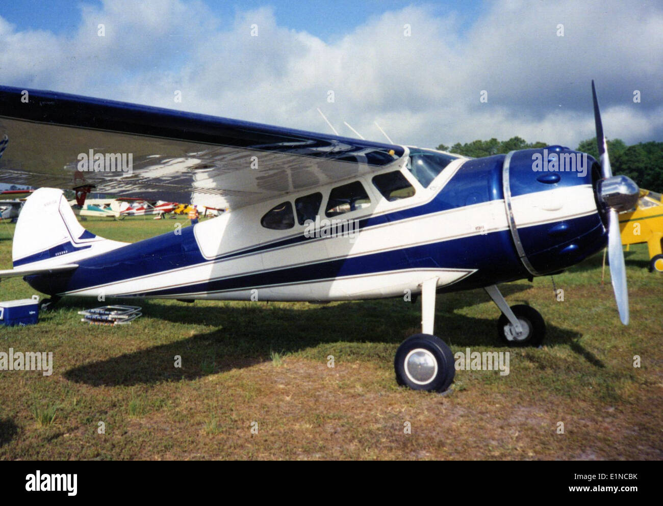 Cessna 195 hi-res stock photography and images - Alamy