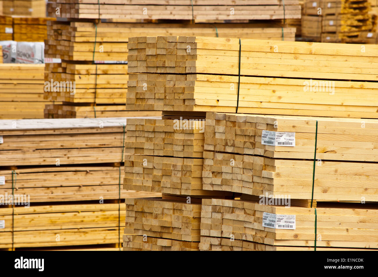 Wood yard hi-res stock photography and images - Alamy