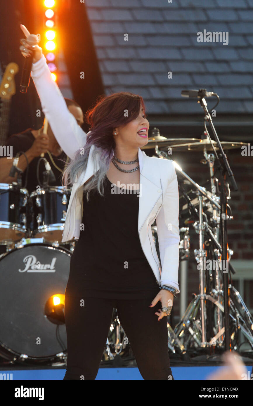 The manhattans concert hi-res stock photography and images - Alamy