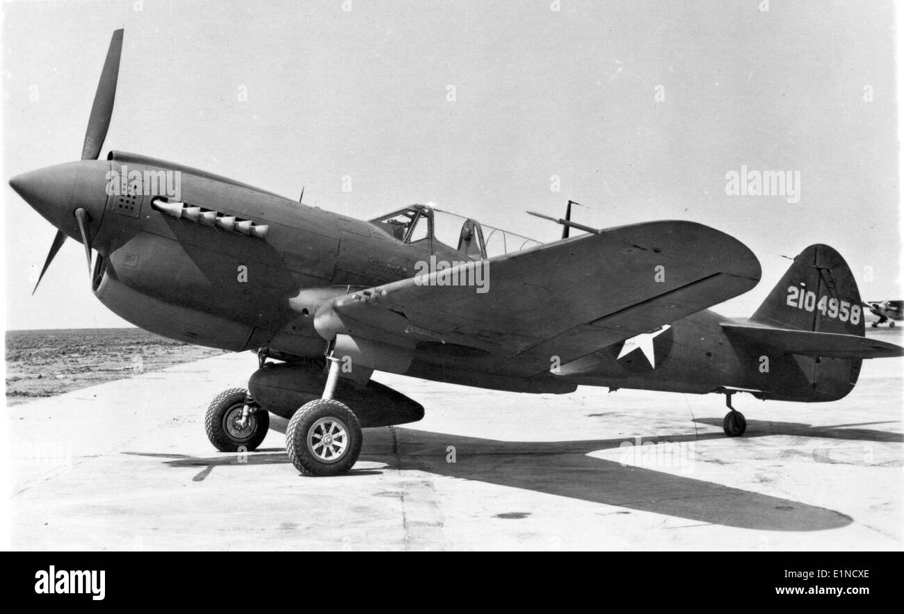 Curtiss p 40n warhawk Black and White Stock Photos & Images - Alamy