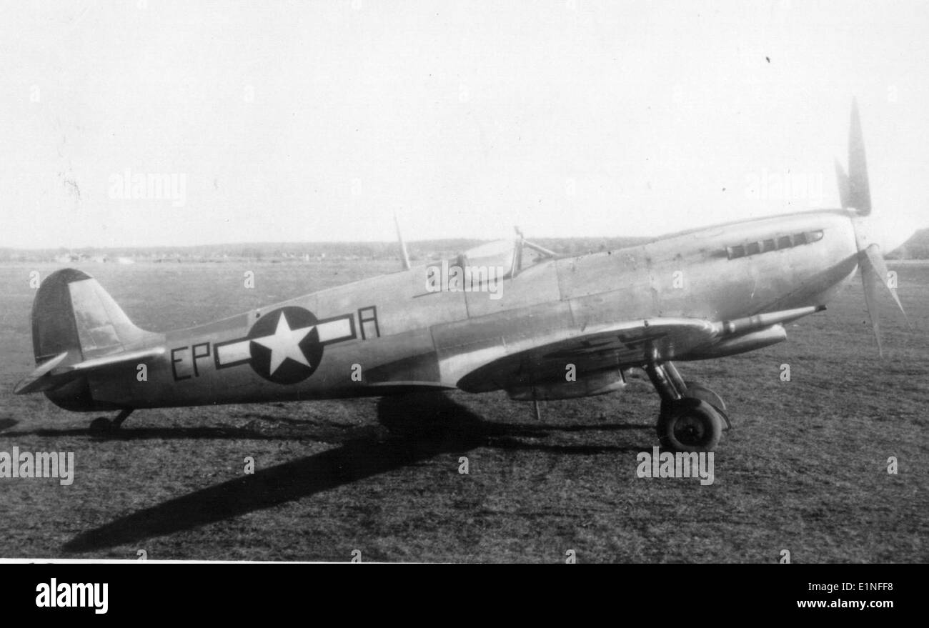 1944 spitfire hi-res stock photography and images - Alamy