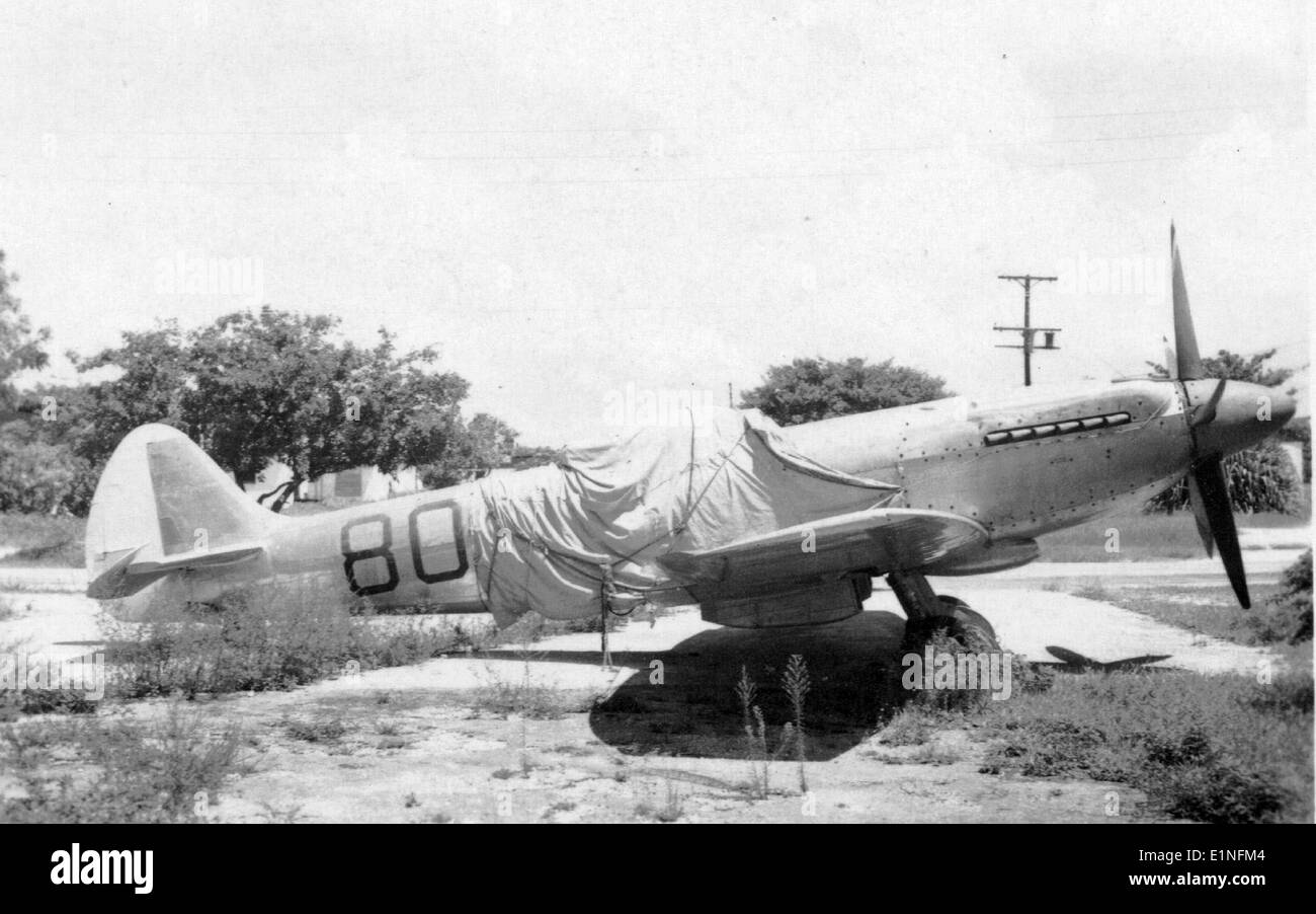 Spitfire Black and White Stock Photos & Images - Alamy