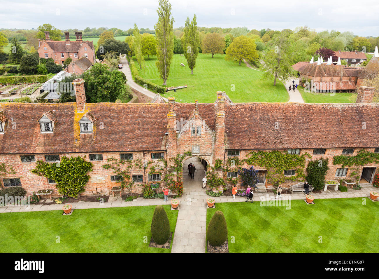 Sissinghurst tower hi-res stock photography and images - Alamy