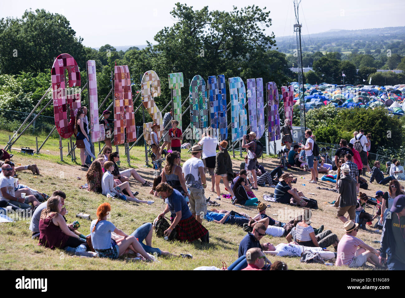 Glastonbury sign hi-res stock photography and images - Alamy