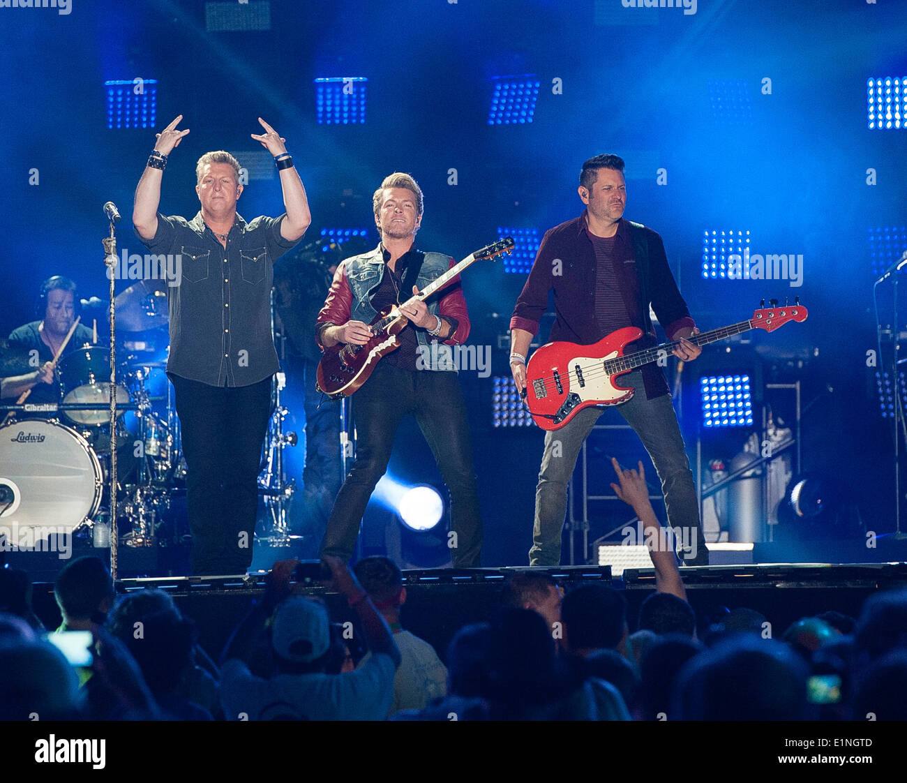 Music artist rascal flatts hi-res stock photography and images - Alamy