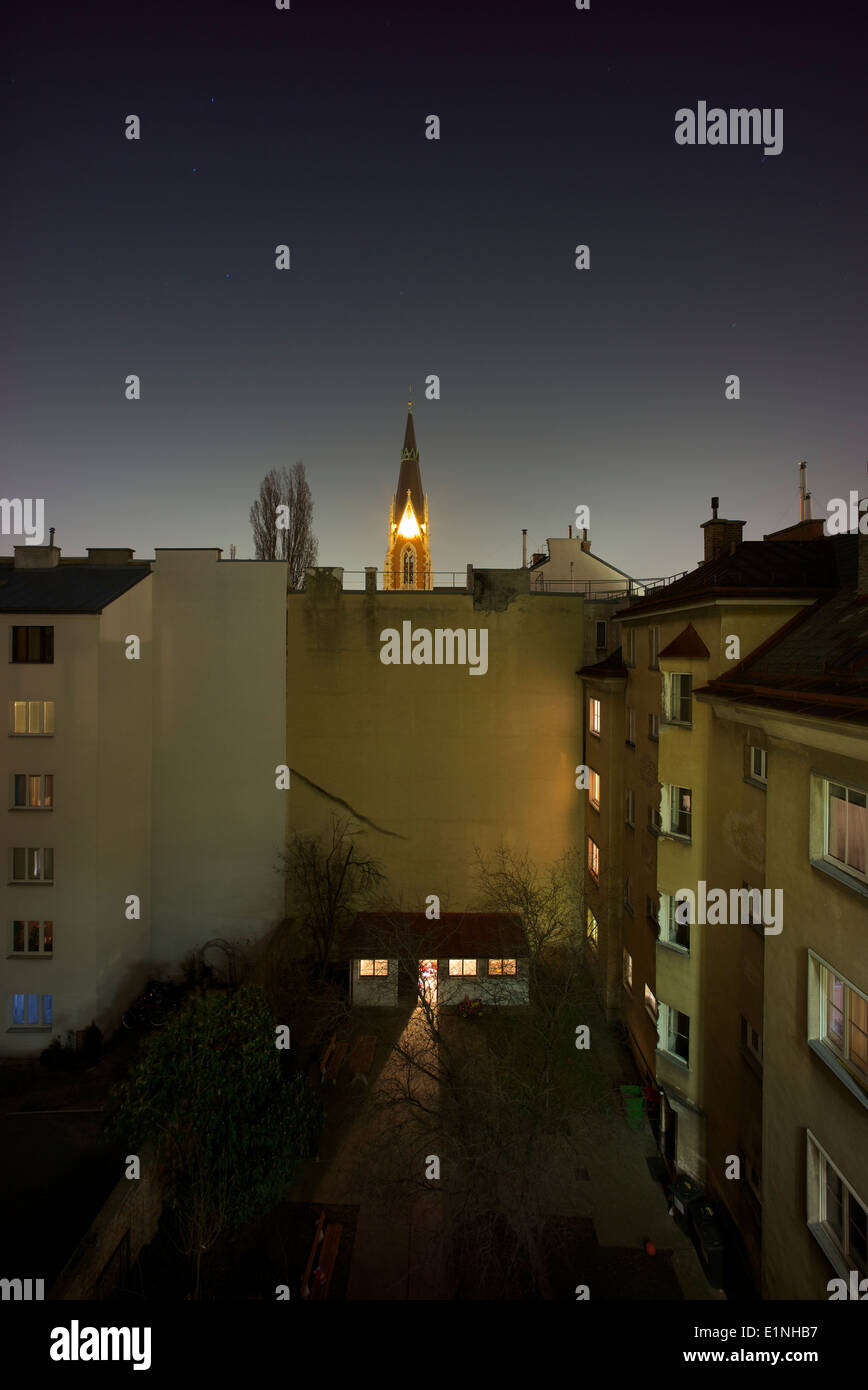 Courtyard church hi-res stock photography and images - Alamy