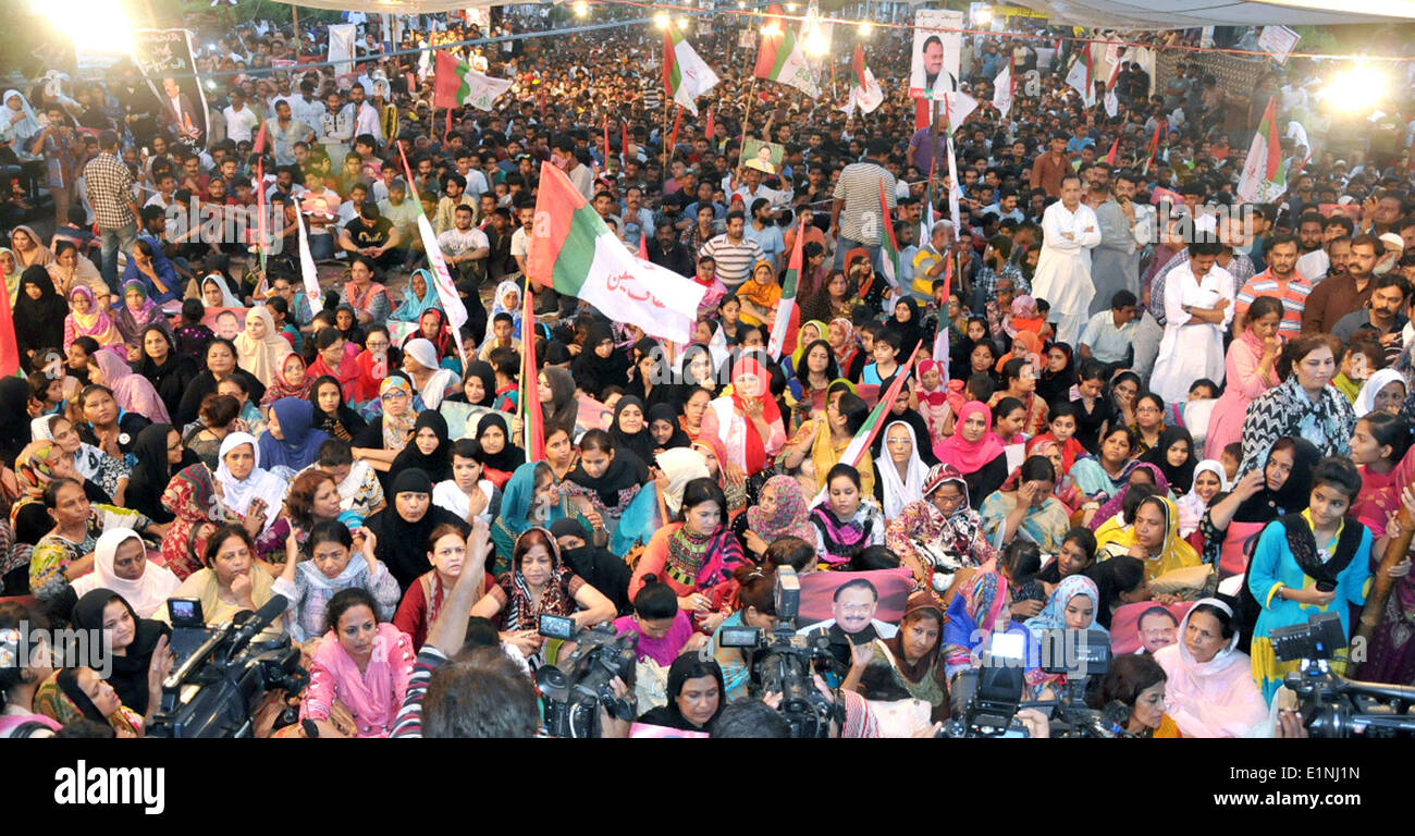 Mqm leader hi-res stock photography and images - Alamy