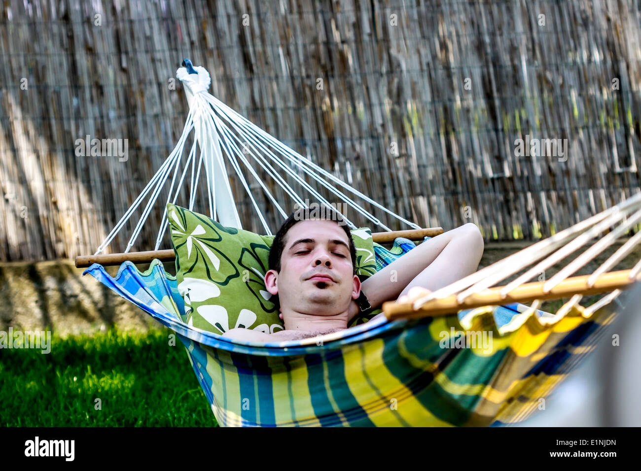 Hammock relaxed hi-res stock photography and images - Alamy