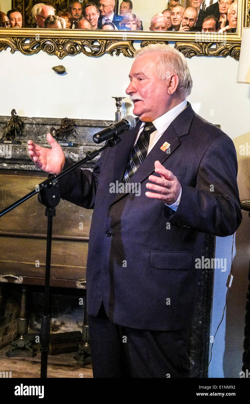 Lech walesa High Resolution Stock Photography and Images - Alamy