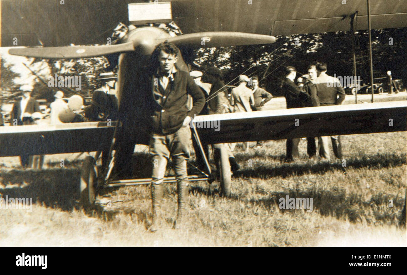 This image from the Louis E. 'Slim' Gordon Special Collection ...