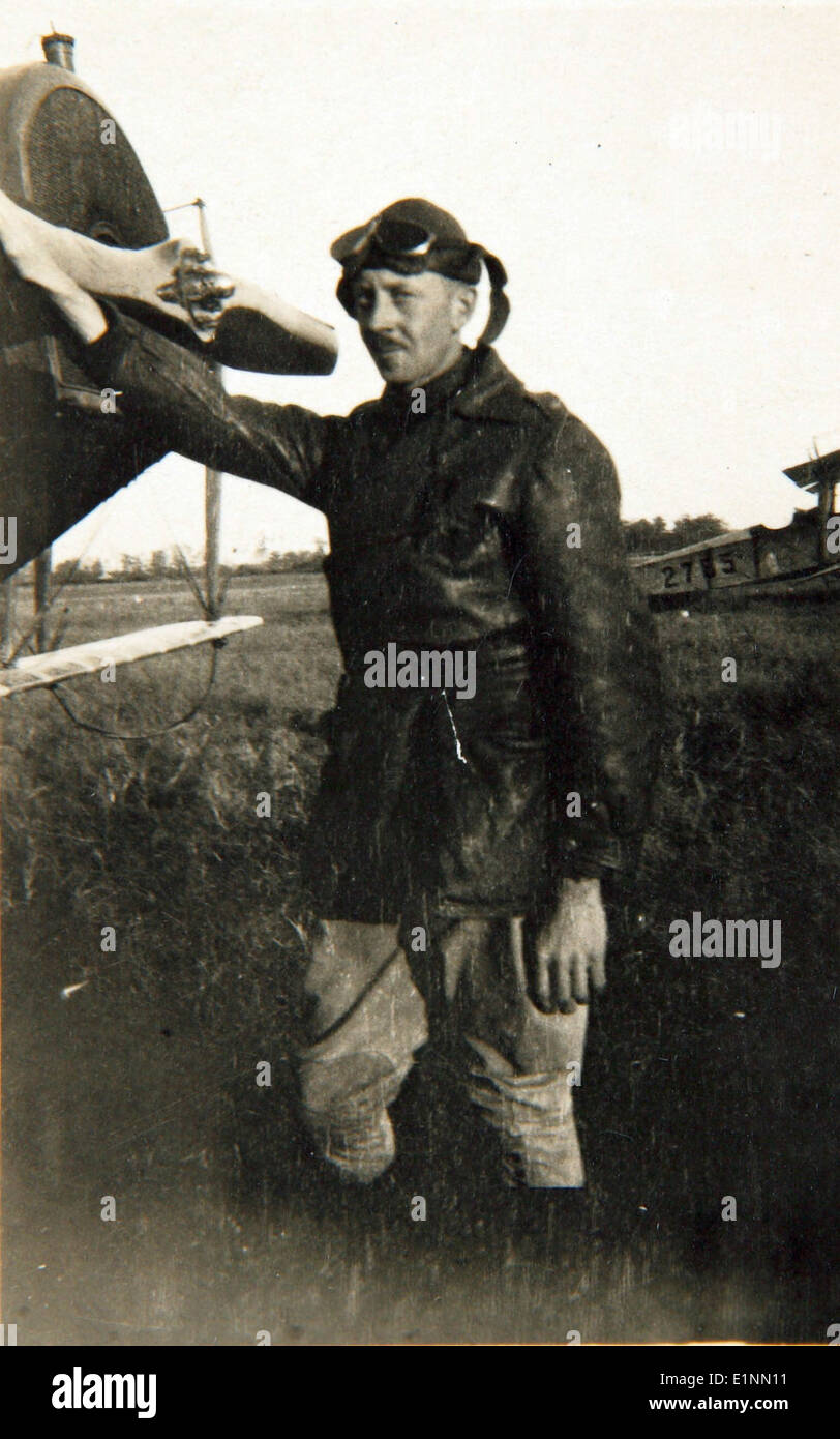 This photo collection features First Lieutenant Harry Haw, an aviator ...