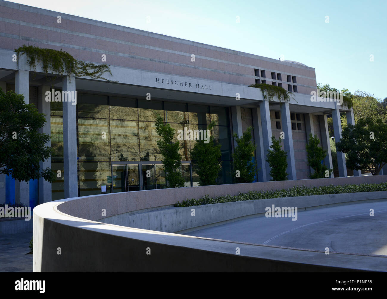 Los Angeles, California, USA. 4th May, 2014. Herschel Hall at the ...