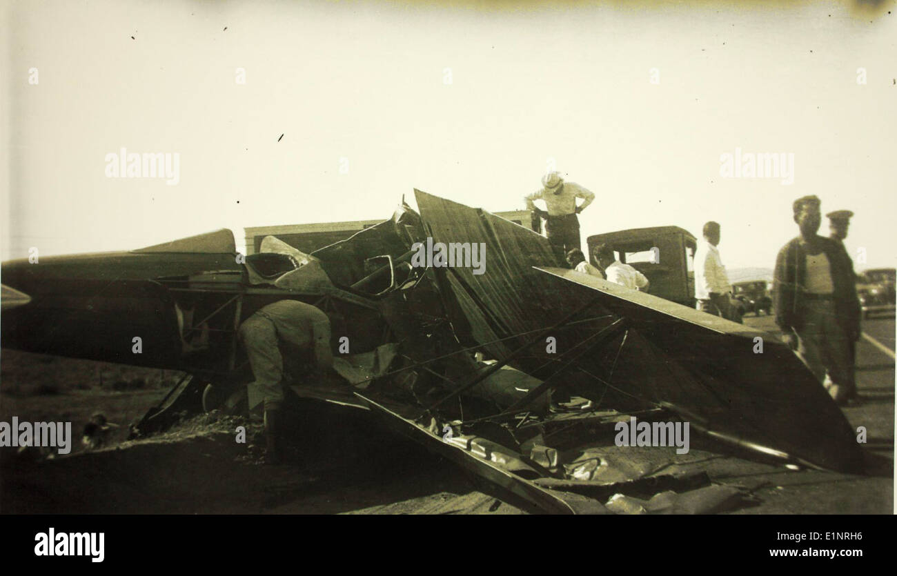 This image documents the American Eagle 101 aircraft accident at Peiks ...