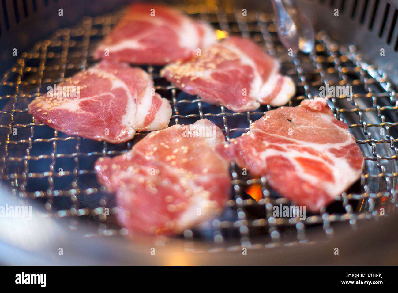 Beef bbq on grill hi-res stock photography and images - Alamy