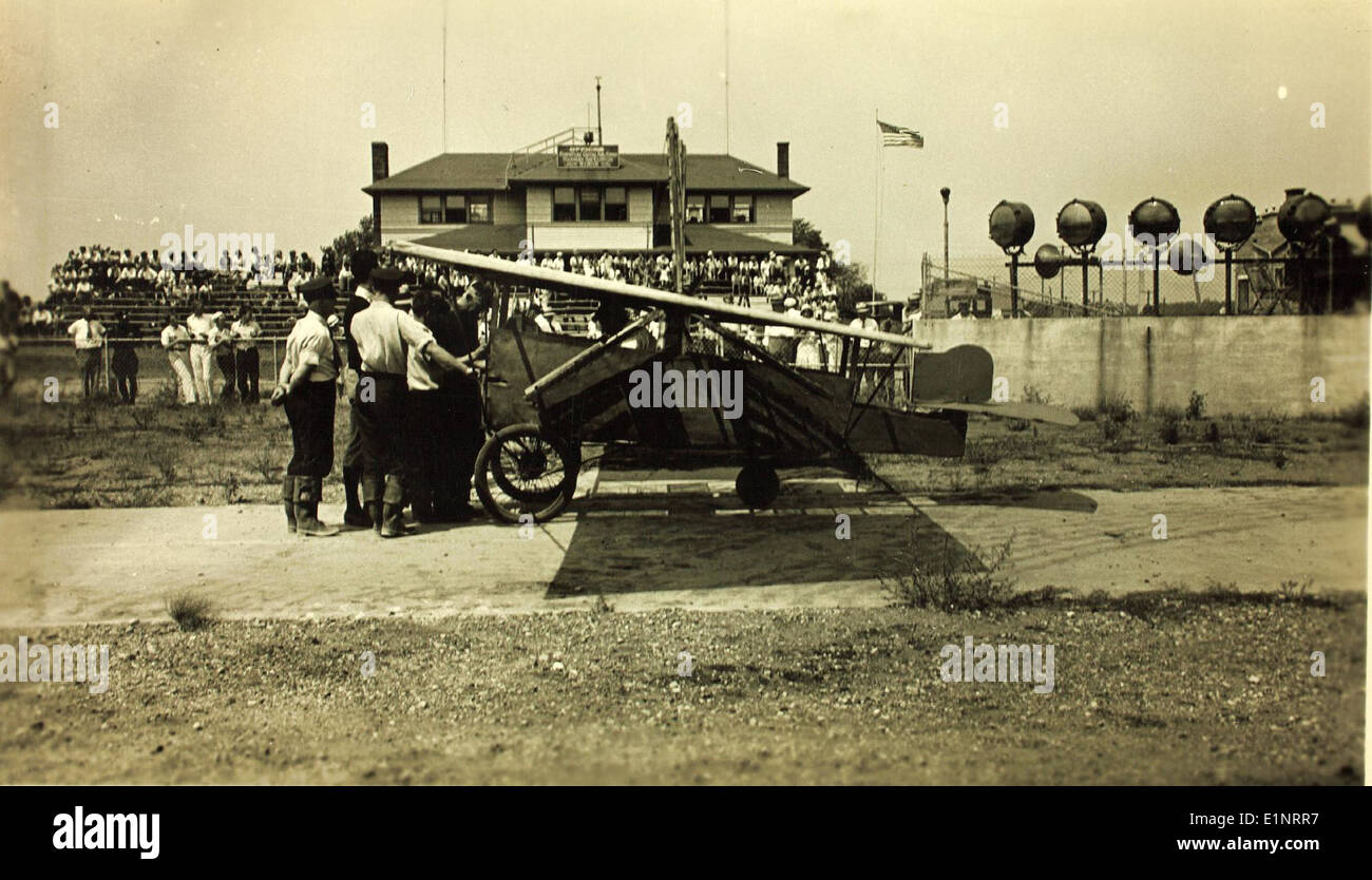 The Bendix Air Race was a prestigious air race established in 1931 ...
