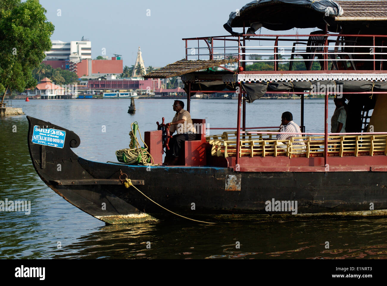 Houseboat Journey through the backwaters of Houseboat Journey through ...